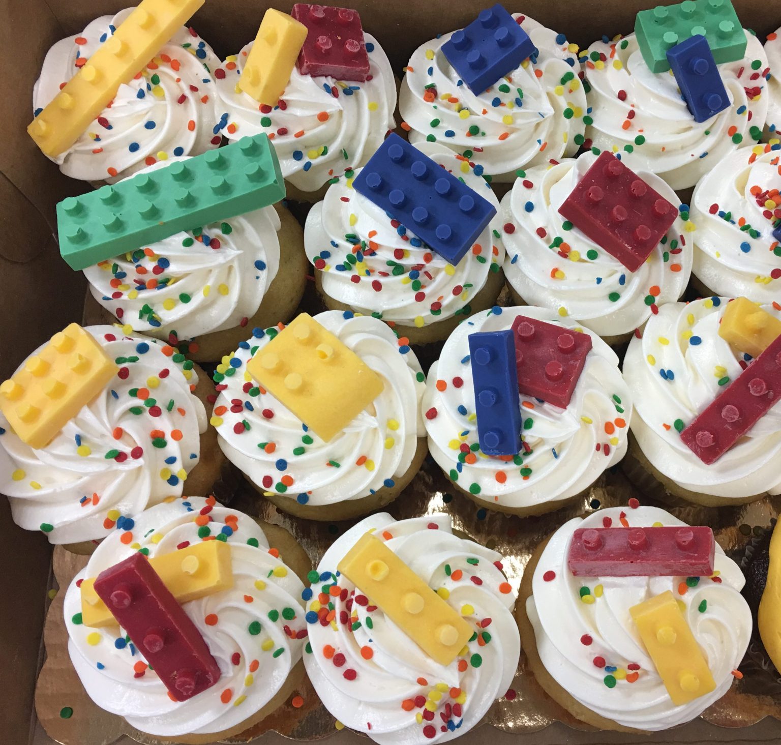 Lego Cupcakes - Dessert Works