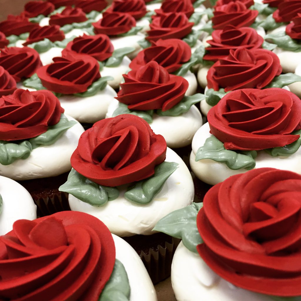 Buttercream Rose Cupcakes - Dessert Works